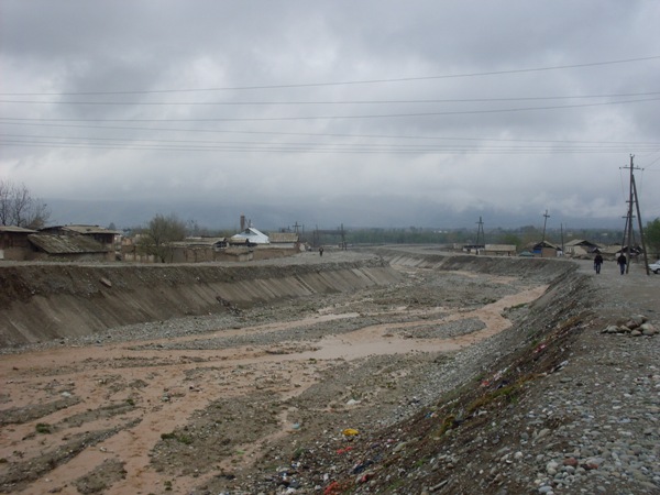 Куляб намерен предложить властям идею по укрощению селеопасного сая ...